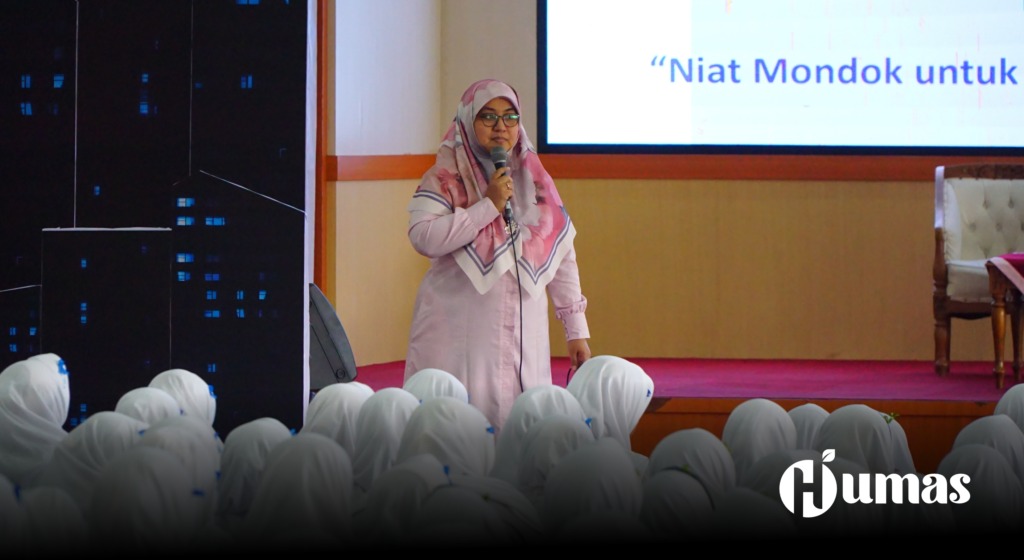 Pesan Neng Iin untuk Santri Baru - nuruljadid.net